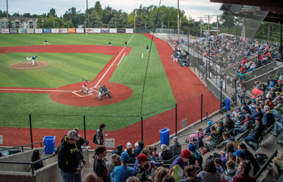 Bellingham Bells vs. Kamloops Northpaws | KAFE 104.1